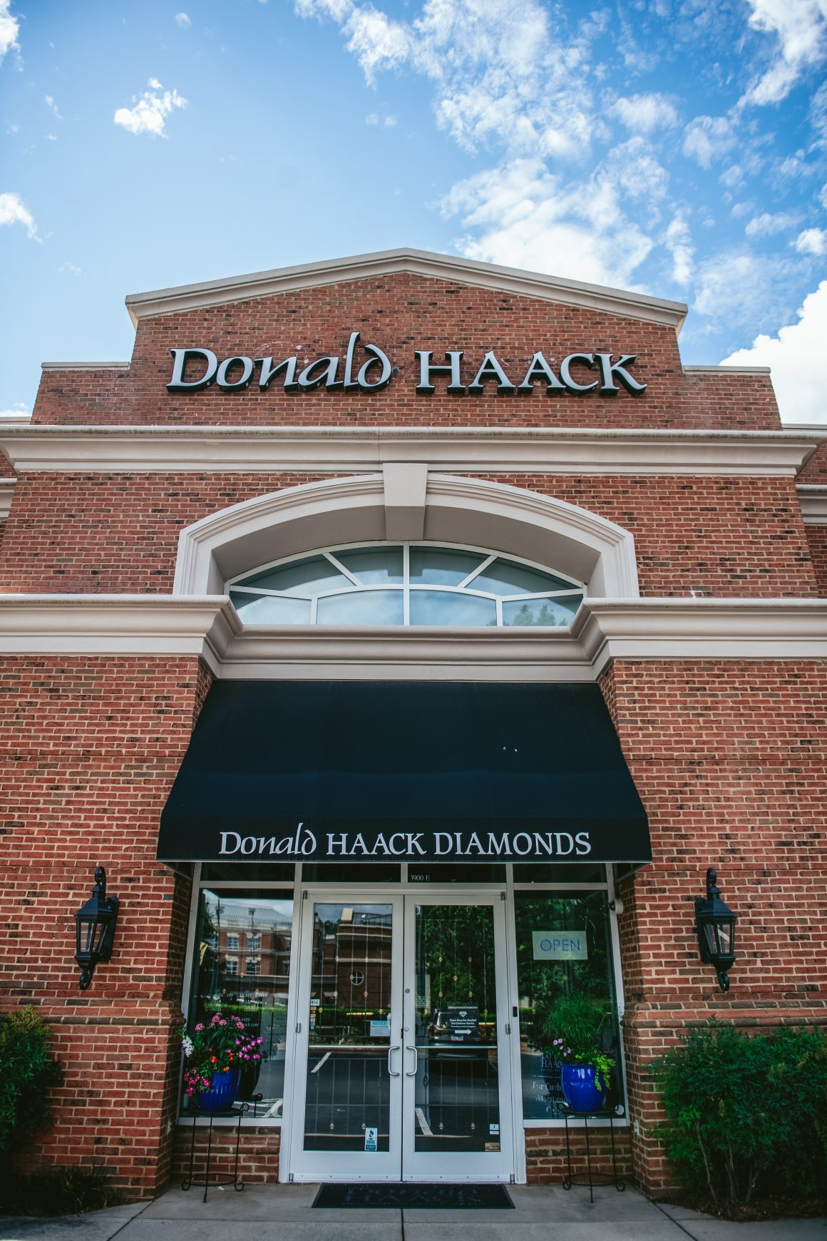 Donald Haack Diamonds that Dazzle - QC Exclusive