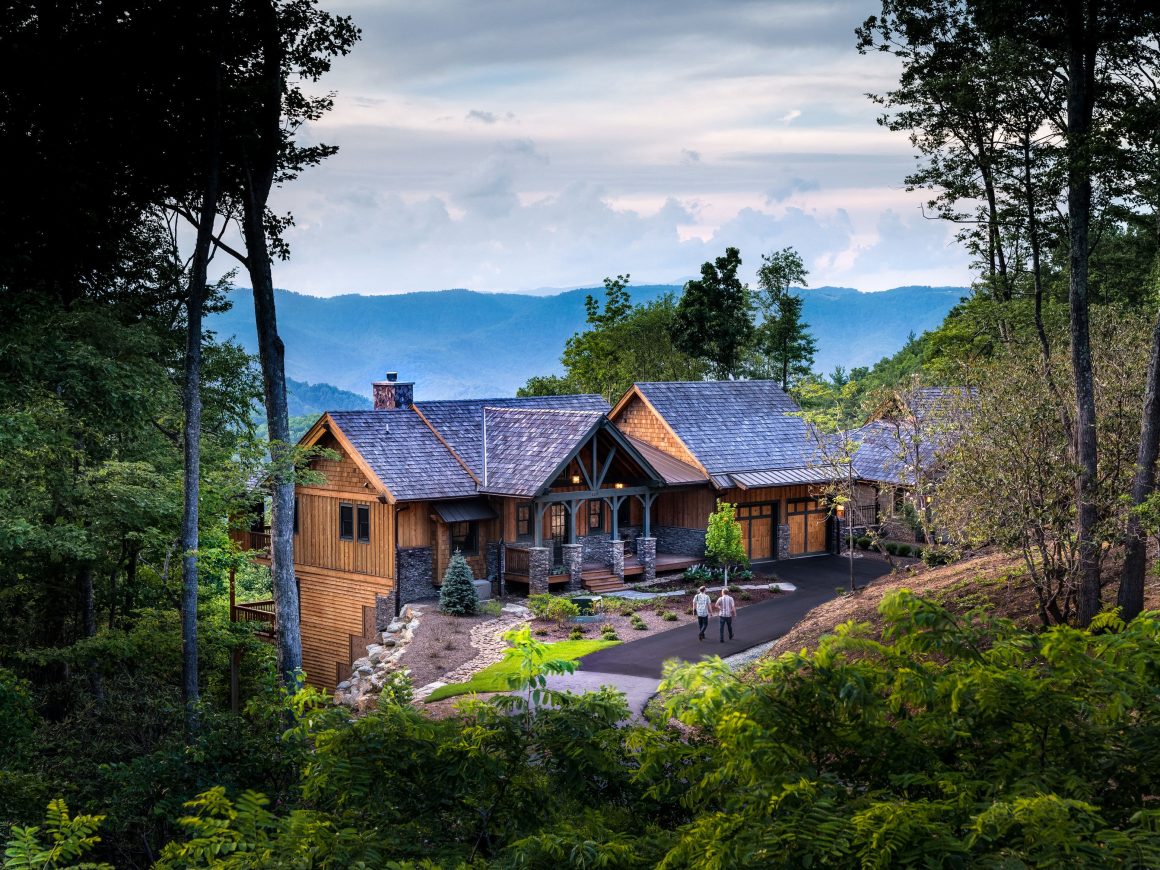 QCExclusive - Quintessential Charlotte Lifestyle Media